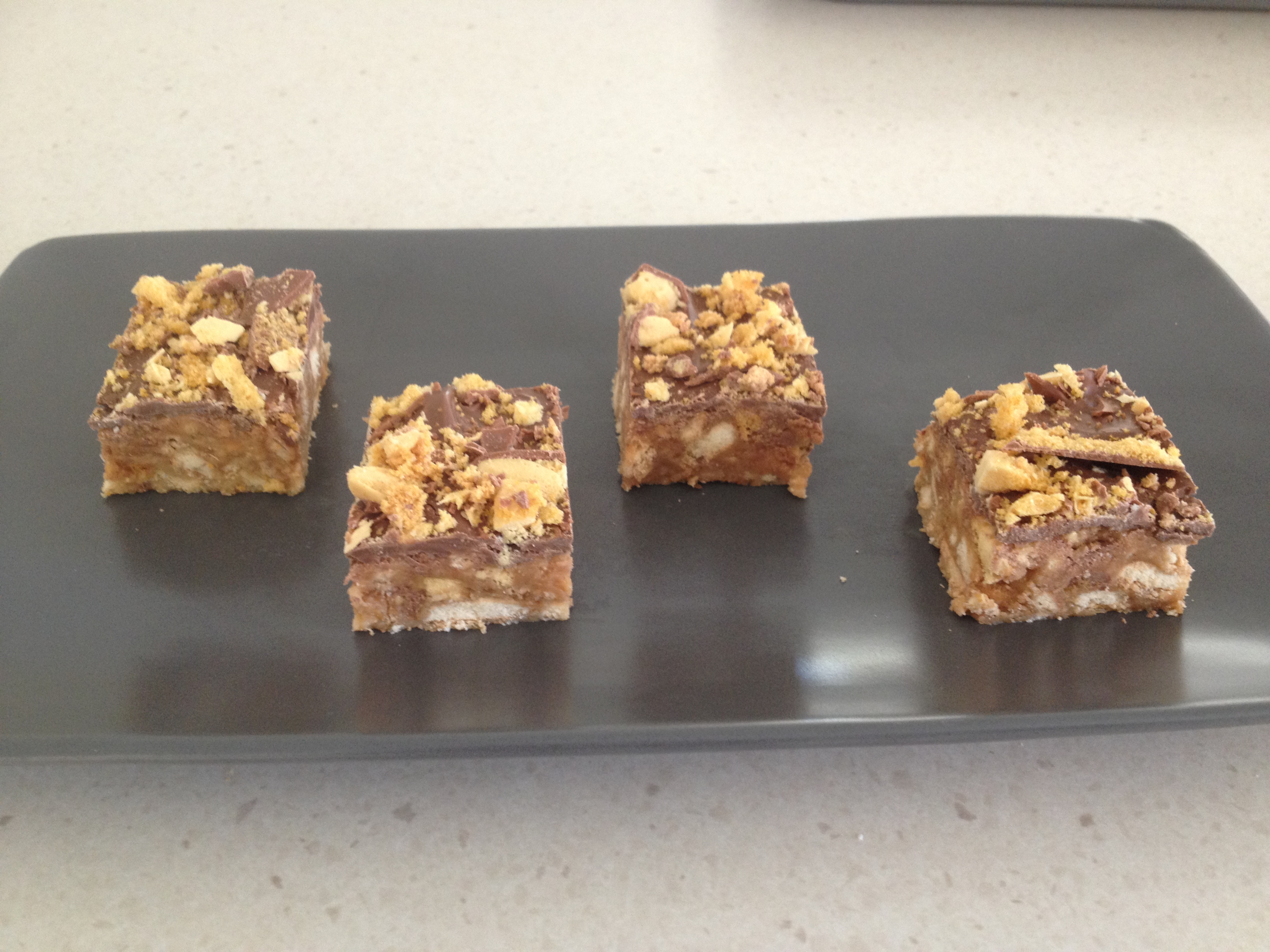 Chocolate Crunchie Slice (no bake) - Bake Play Smile